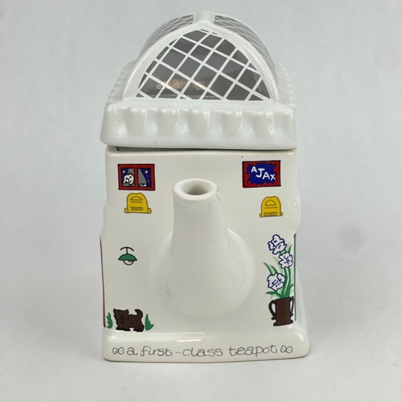 Wade | Kitchen | Wade English Life Teapots Cup Teapot W Lid Post Office ...